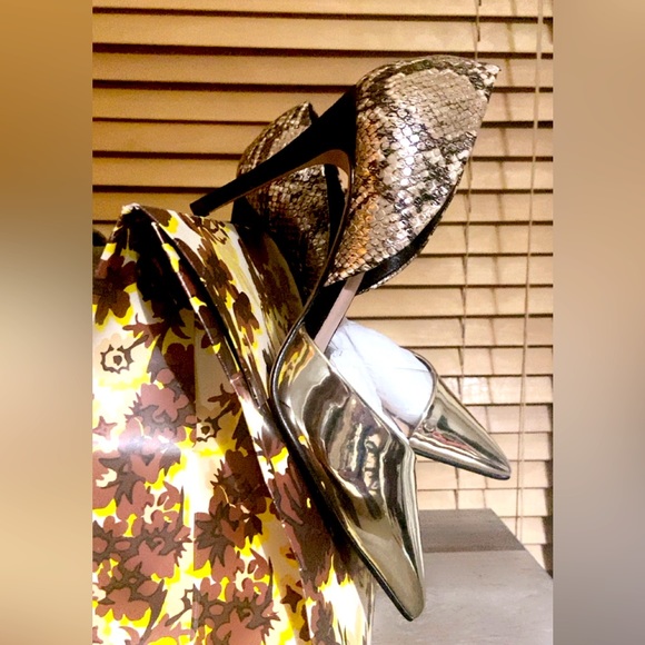 Mix No. 6 | Shoes | Mix No 6 Gold Lucite Snakeskin Pattern Hilani Pumps ...